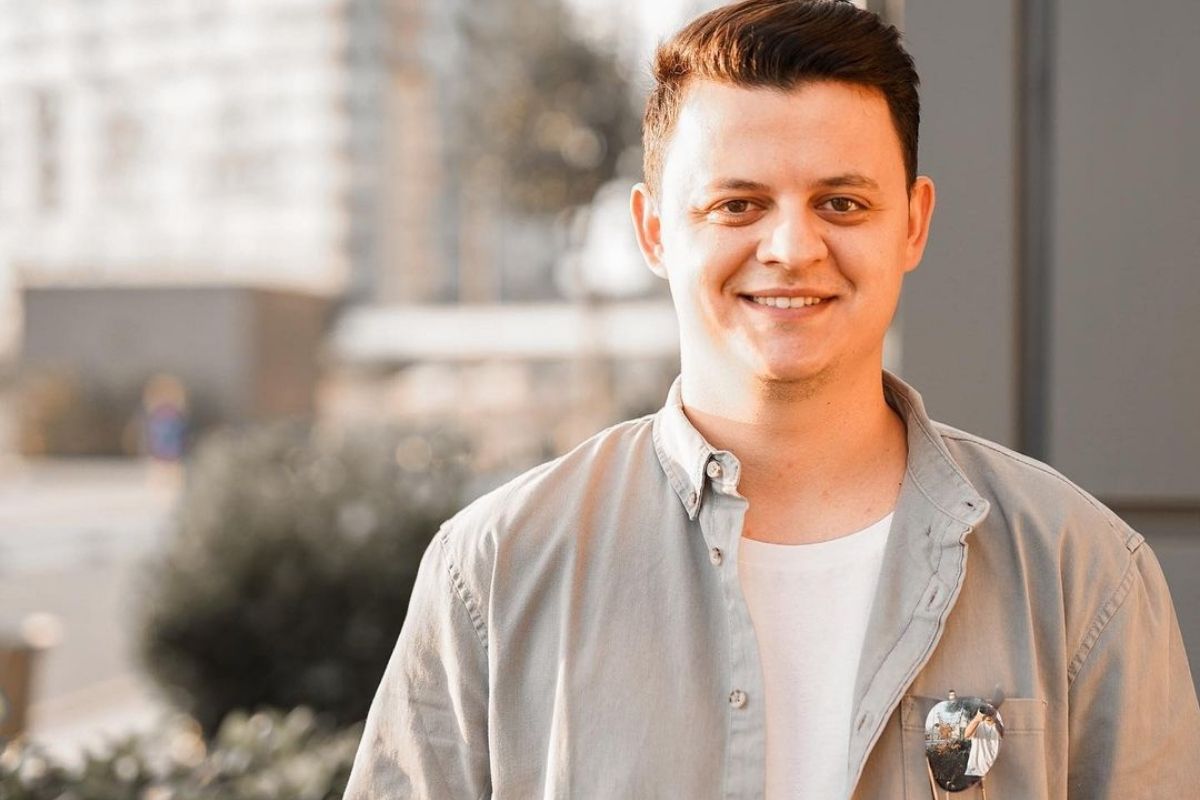 Burak Güngör kimdir? Kaç yaşında? Burcu ne? Sevgilisi var mı?2025 ...