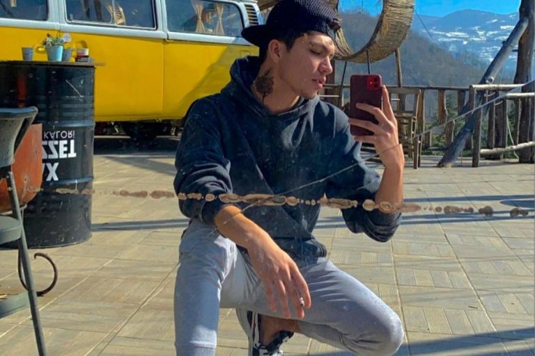 Tolga Turan kimdir? xtolgaturan kimdir? Tolga Turan ile yaptığımız ...