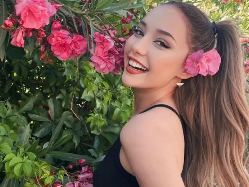 Reyhan Taghan kimdir? kaç yaşında? burcu ne? sevgilisi varmı? Begonya ...